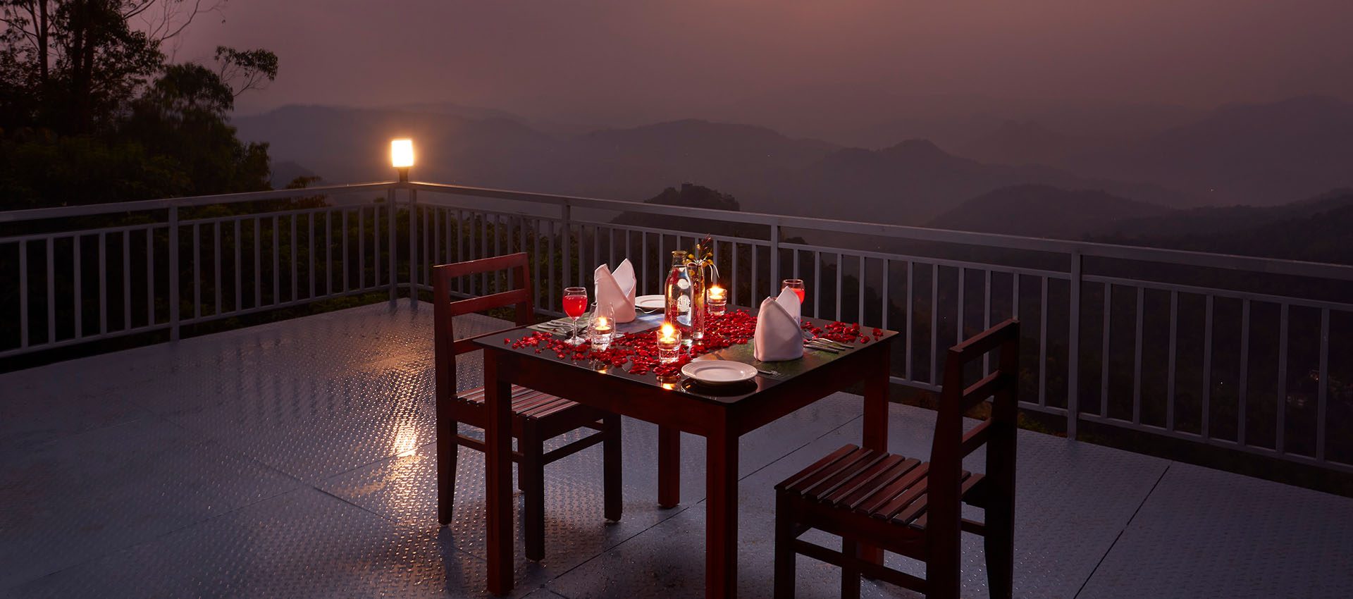 Luxury Resort in Munnar - Stride Hotels and Resorts